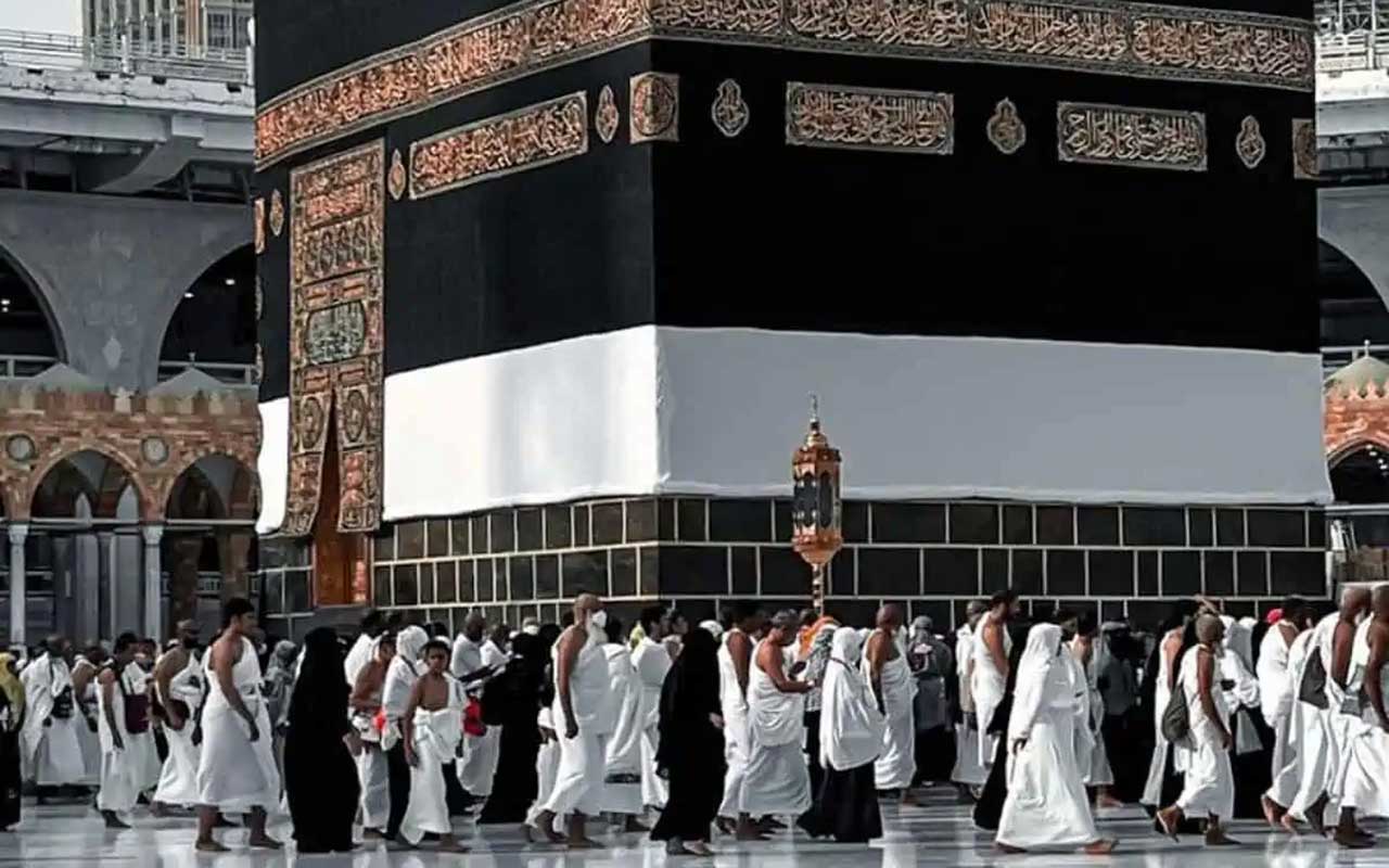 Only Hajj pilgrims are permitted to perform Umrah between June 24 and ...
