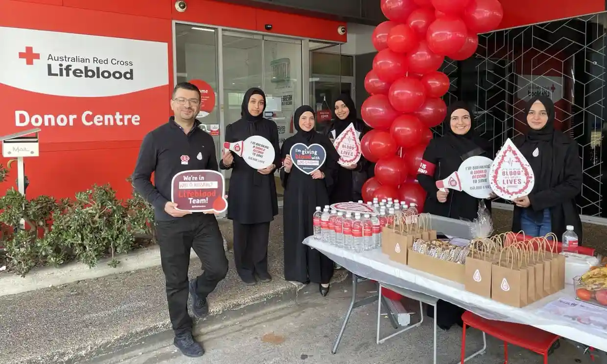 Muslim Charity Breaks World Record for Blood Donations | islamtics